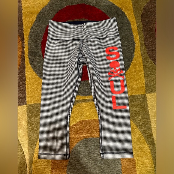 lululemon athletica | Pants & Jumpsuits | Lululemon Wunder Under Crop ...